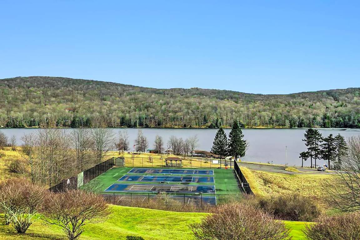 125 M² Cabin ∙ 2 Bedrooms ∙ 6 Guests - West Virginia