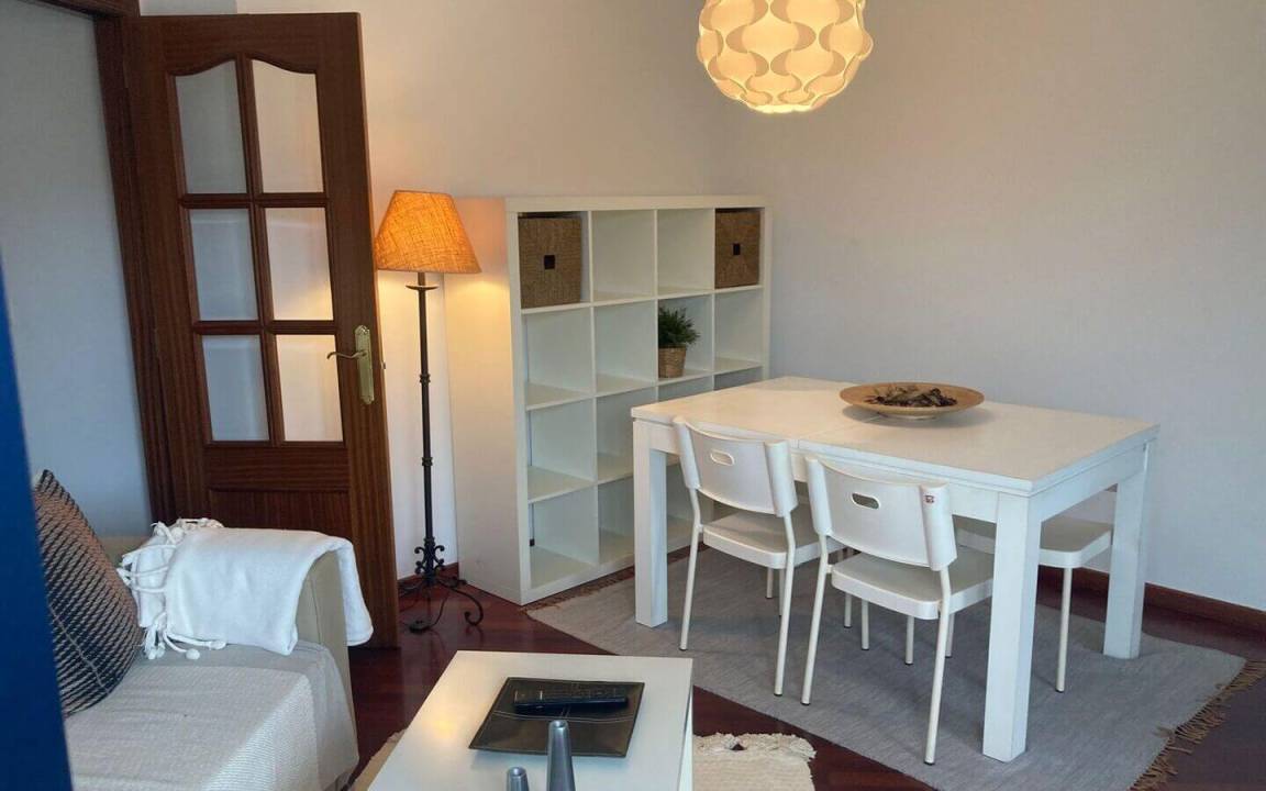 80 M² Apartamento ∙ 2 Habitaciones ∙ 4 Huéspedes - Cangas