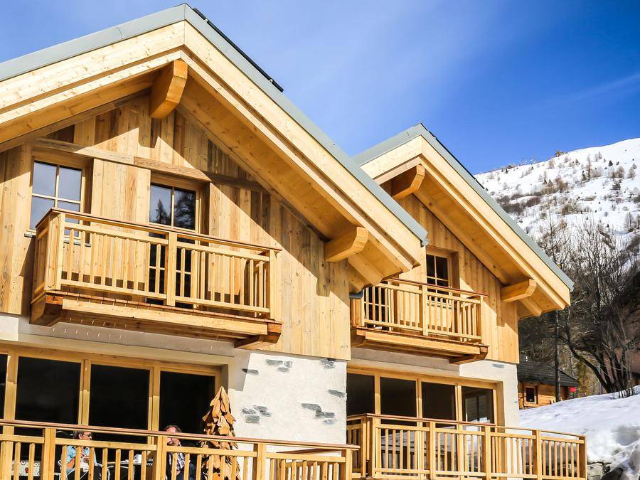 130 M² Chalet ∙ 5 Bedrooms ∙ 12 Guests - Valloire