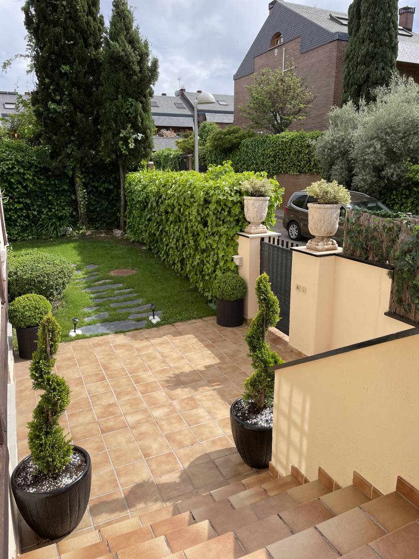 400 M² House ∙ 6 Bedrooms ∙ 11 Guests - Madrid