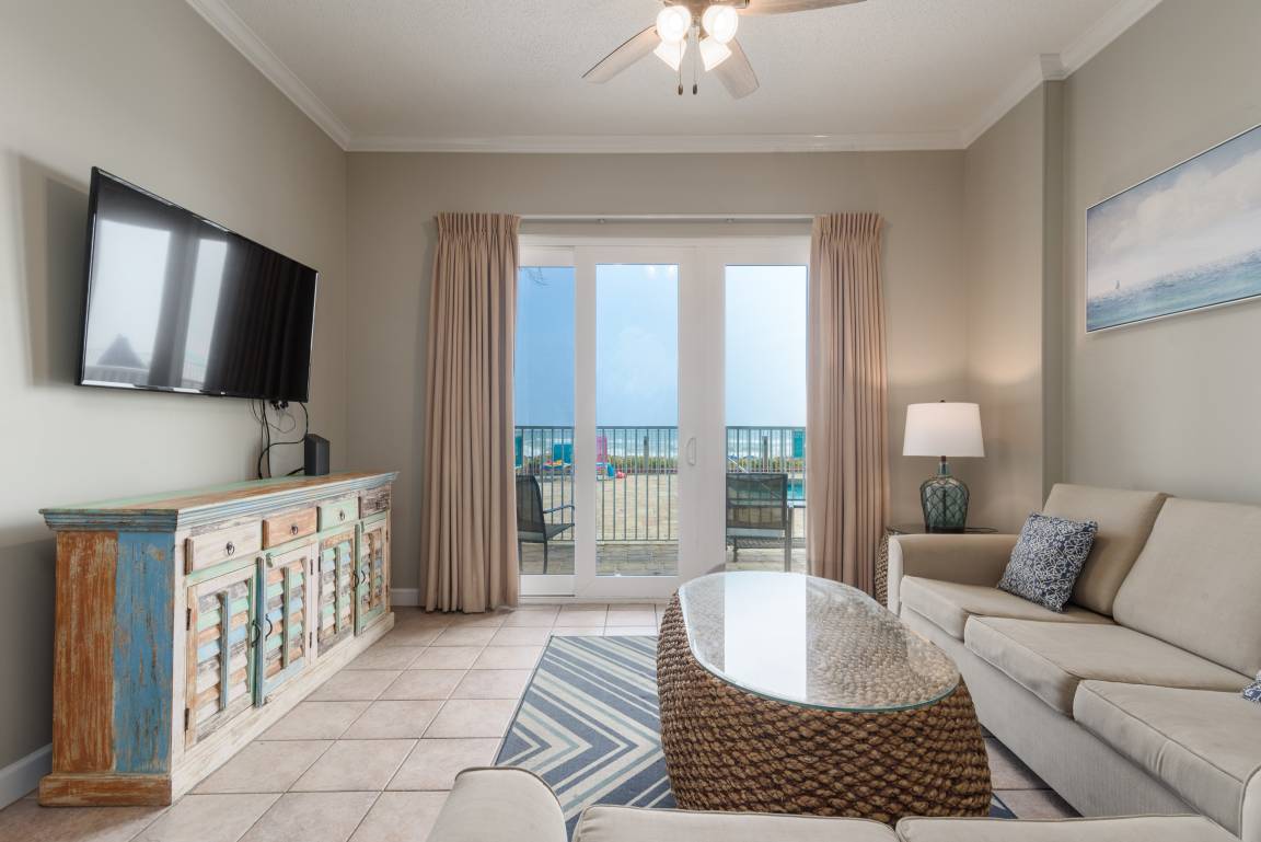 Condo ∙ 3 Bedrooms ∙ 10 Guests - Destin, FL