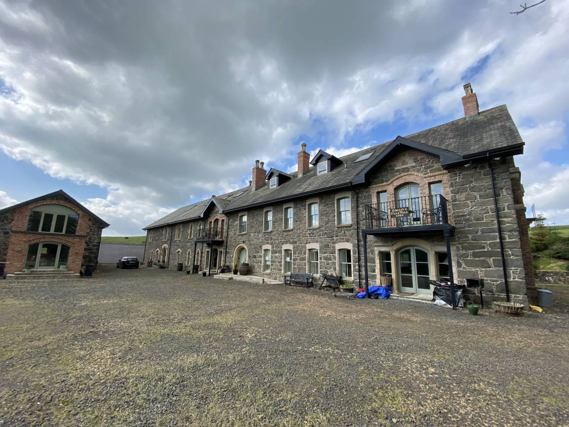111 M² House ∙ 13 Bedrooms ∙ 20 Guests - Portstewart