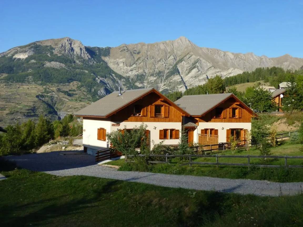 290 M² Chalé ∙ 9 Quartos ∙ 32 Hóspedes - Barcelonnette