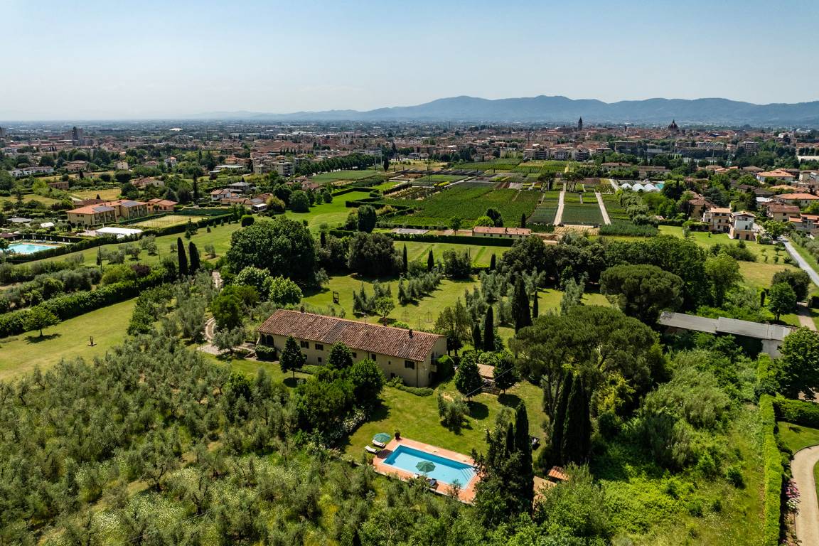275 M² Villa ∙ 4 Chambres ∙ 8 Personnes - Pistoia