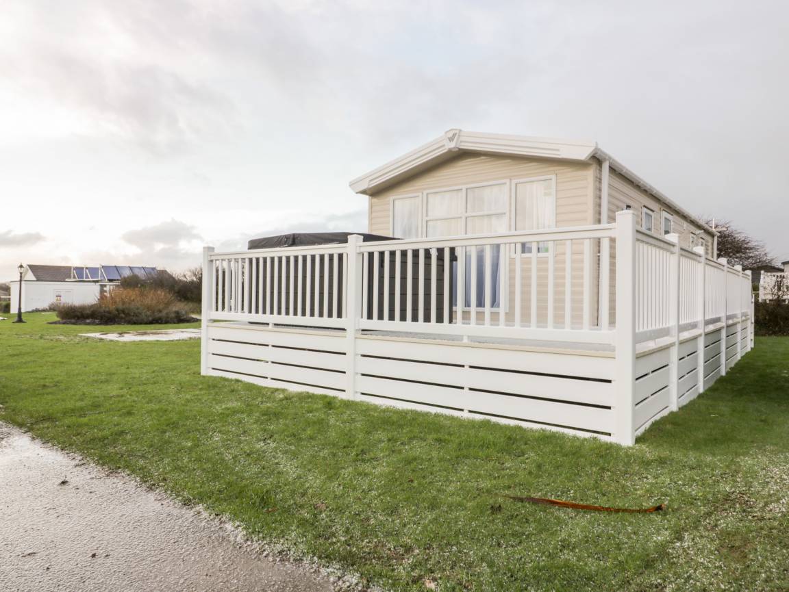 Cottage ∙ 2 Bedrooms ∙ 4 Guests - Holywell