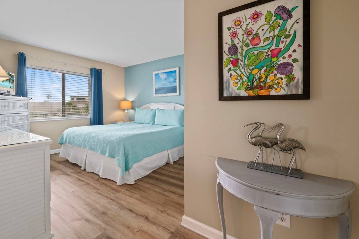 Condo ∙ 2 Bedrooms ∙ 6 Guests - St. Augustine Beach, FL