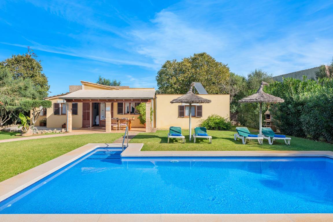 90 M² Villa ∙ 2 Bedrooms ∙ 4 Guests - Port de Pollença