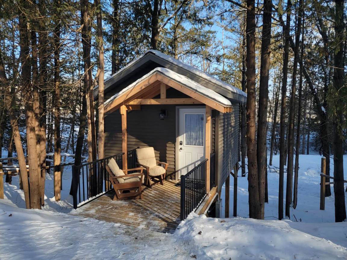 Camping ∙ 1 Bedroom ∙ 4 Guests - Minnesota