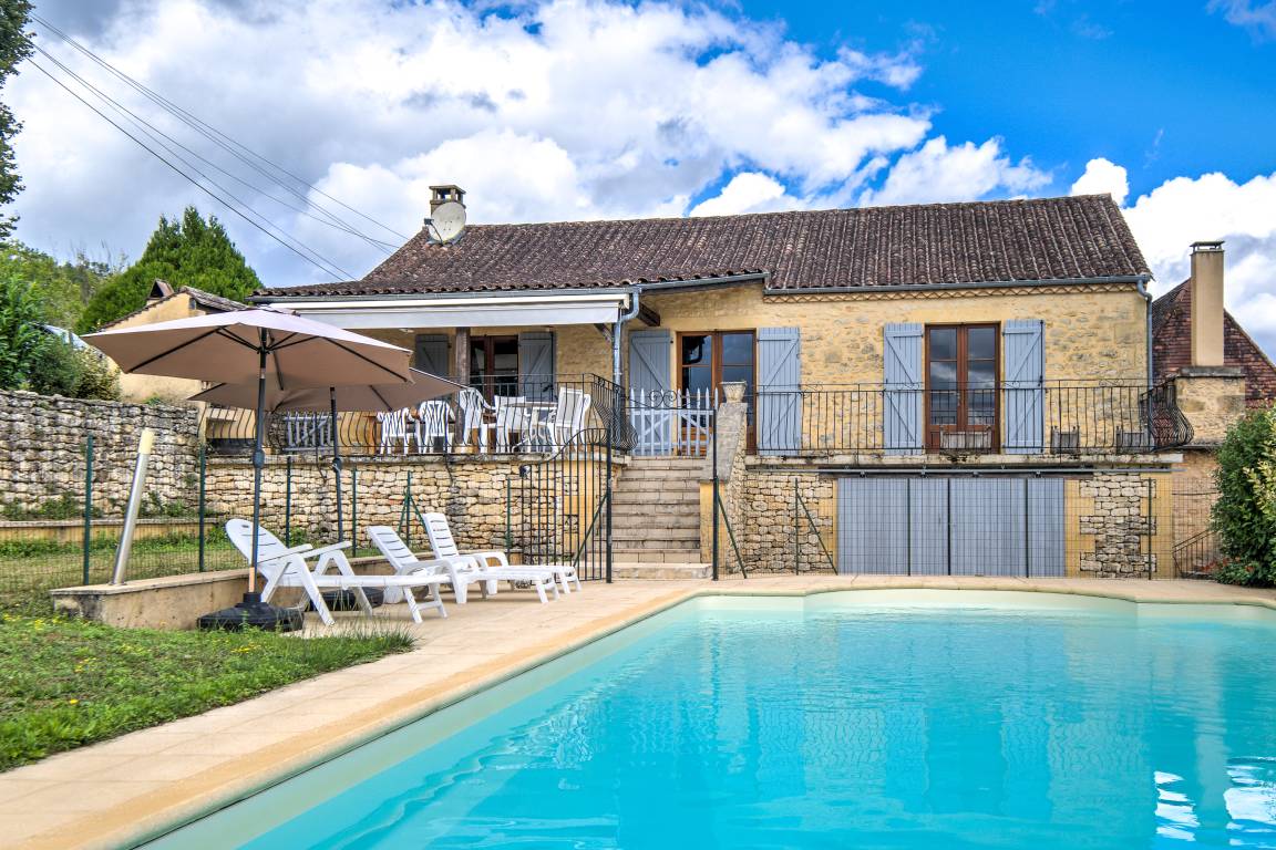 150 M² Ferienhaus ∙ 4 Schlafzimmer ∙ 10 Gäste - Montignac