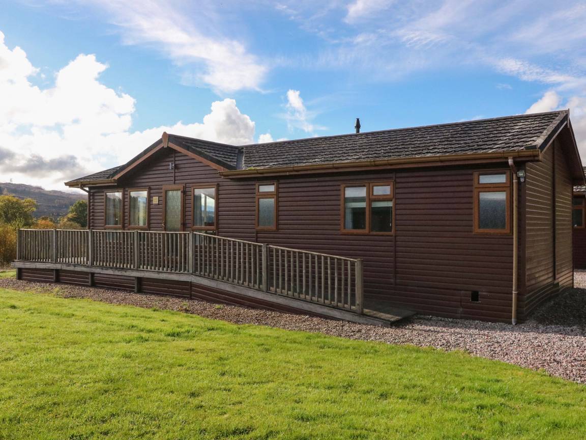 Cottage ∙ 3 Bedrooms ∙ 6 Guests - Loch Arkaig