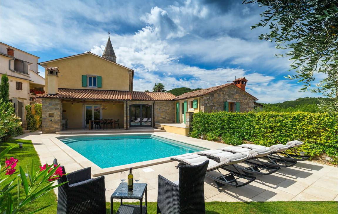 200 M² Casa Vacanza ∙ 3 Camere Da Letto ∙ 8 Ospiti - Montona