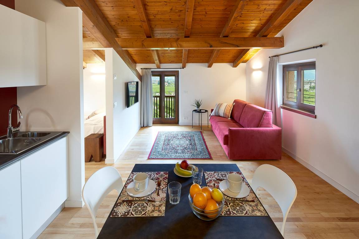 45 M² Ferienwohnung ∙ 1 Schlafzimmer ∙ 4 Gäste - Nago-Torbole