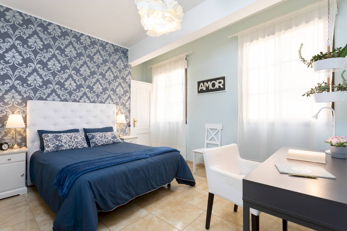 100 M² Apartamento ∙ 2 Habitaciones ∙ 4 Huéspedes - Santa Cruz de Tenerife