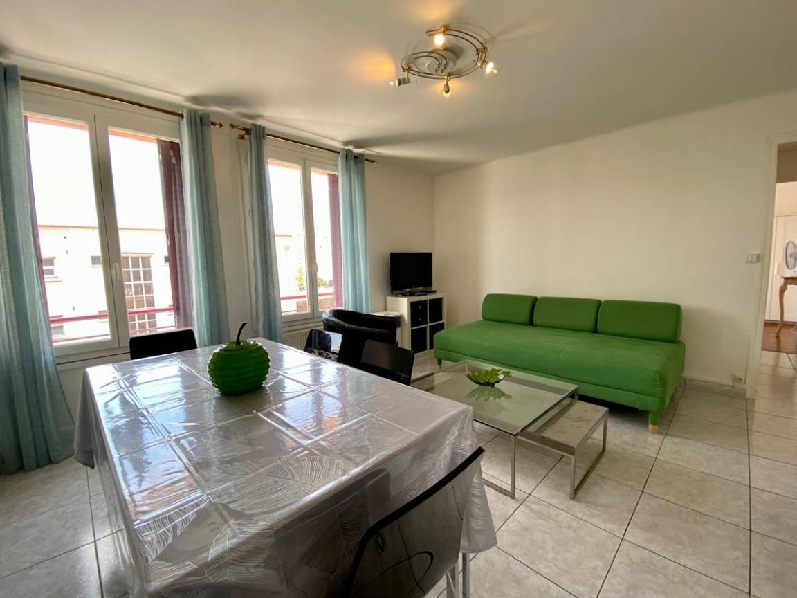 70 M² Appartamento Vacanza ∙ 3 Camere Da Letto ∙ 8 Ospiti - Lione