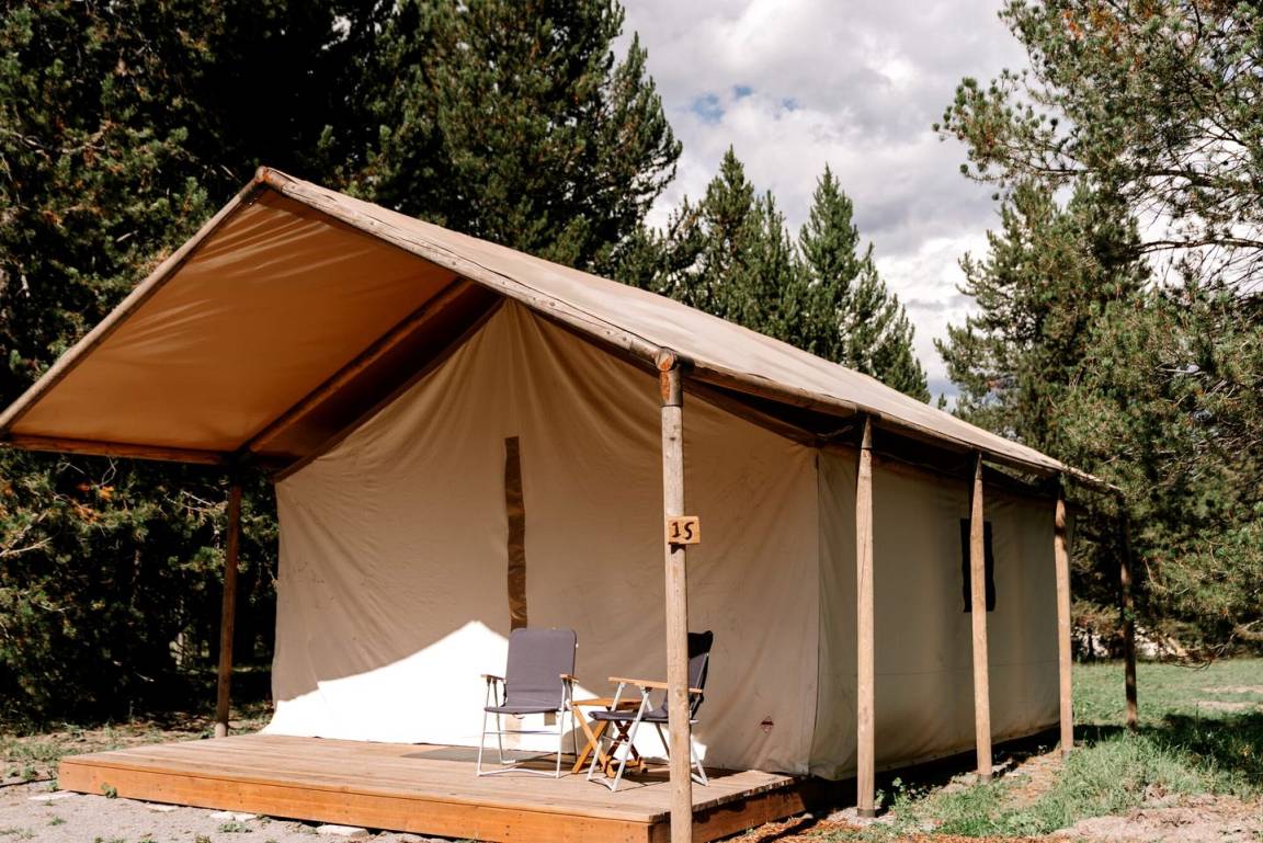Camping ∙ 1 Chambre ∙ 6 Personnes - Island Park, ID