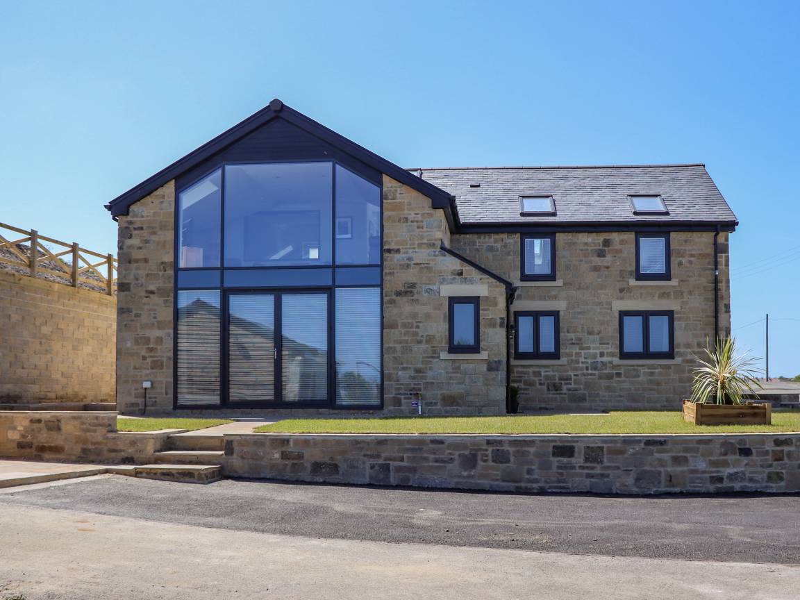 Cottage ∙ 4 Bedrooms ∙ 8 Guests - Alnmouth