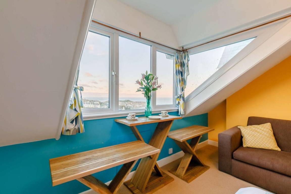 Apartment ∙ 2 Bedrooms ∙ 4 Guests - Porthminster Beach