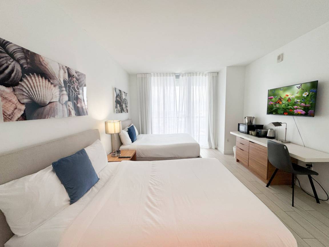 357 M² Apartment ∙ 1 Bedroom ∙ 4 Guests - Hallandale Beach, FL