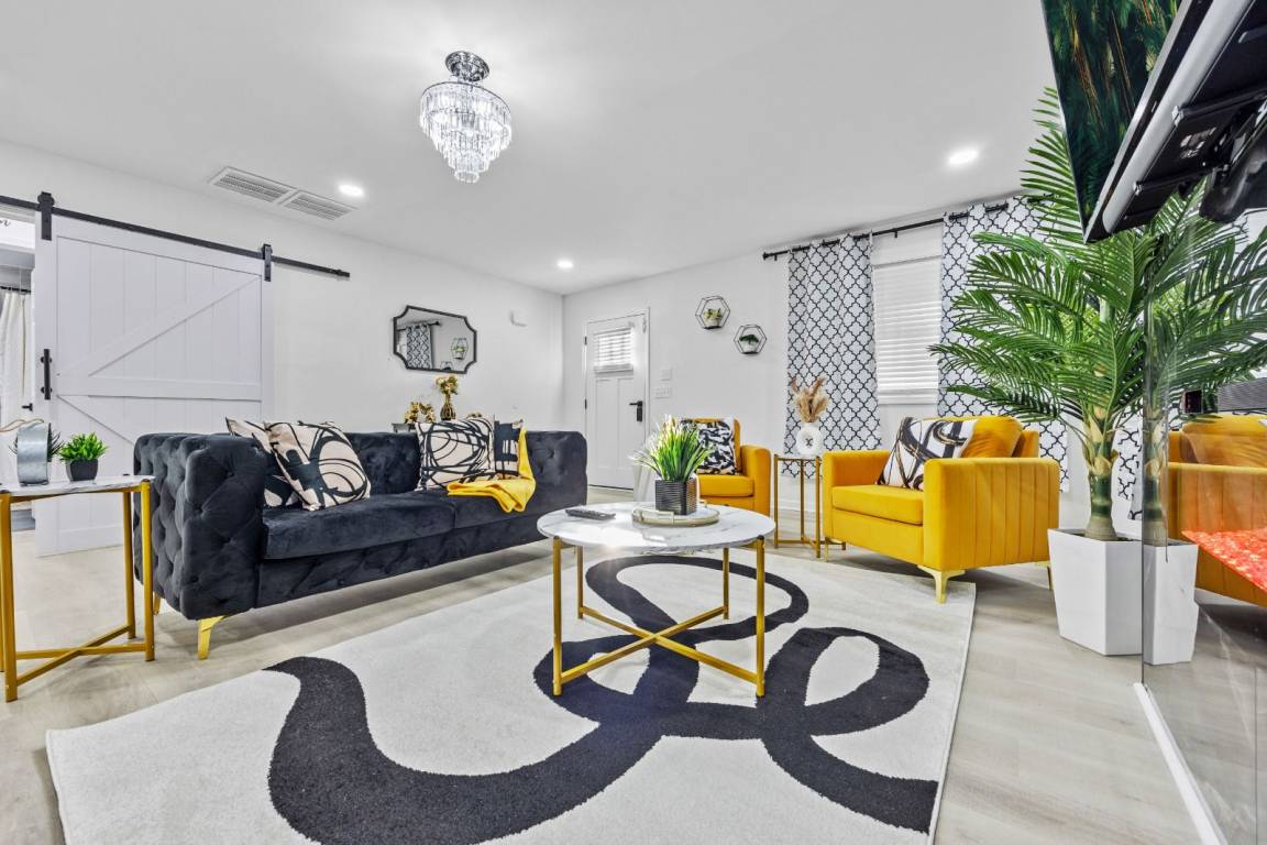 House ∙ 5 Bedrooms ∙ 10 Guests - Atlanta, GA