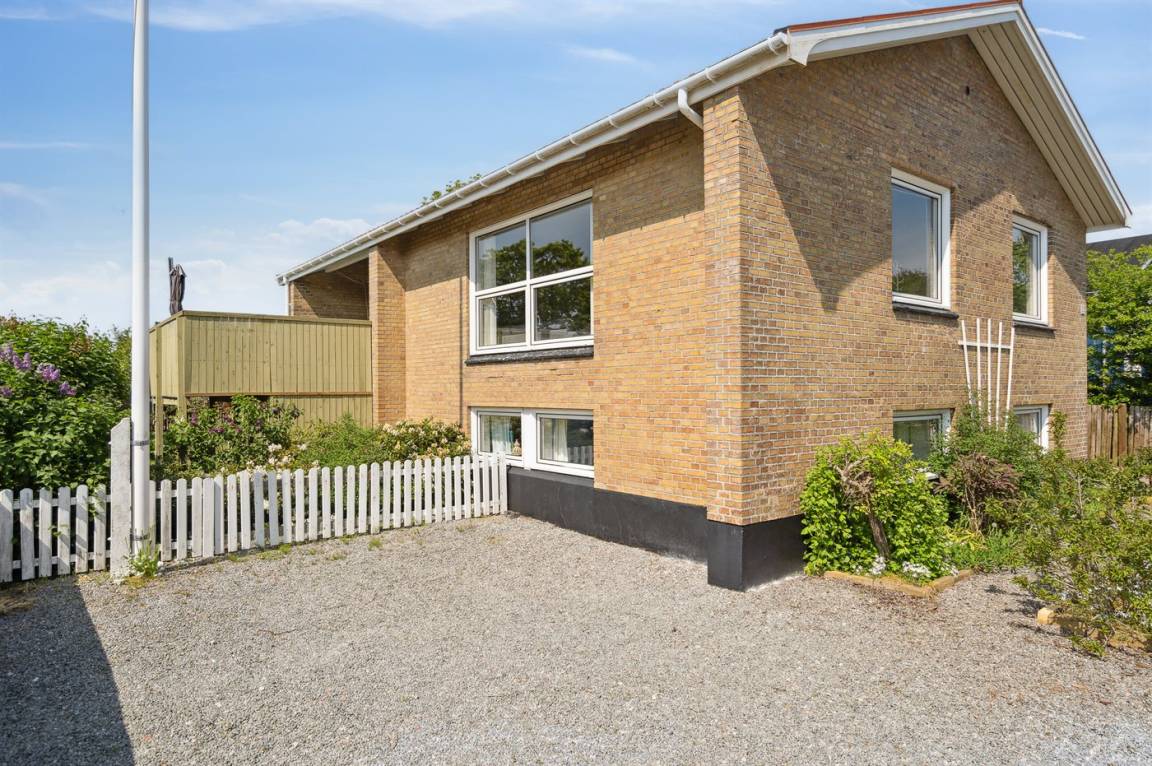 152 M² Apartment ∙ 5 Bedrooms ∙ 10 Guests - Skagen