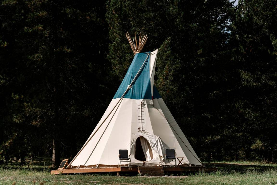 Camping ∙ 1 Bedroom ∙ 7 Guests - Island Park, ID