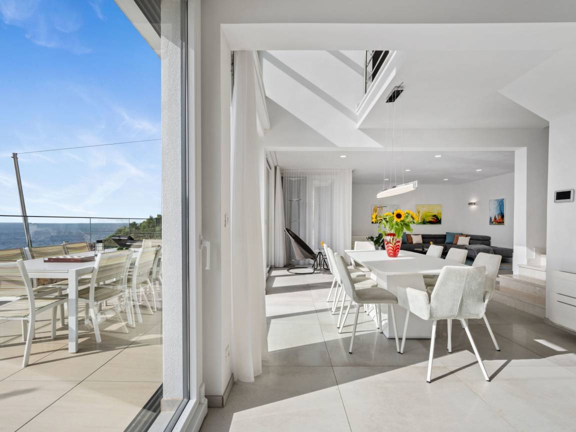 150 M² Ferienhaus ∙ 4 Schlafzimmer ∙ 6 Gäste - Rogoznica