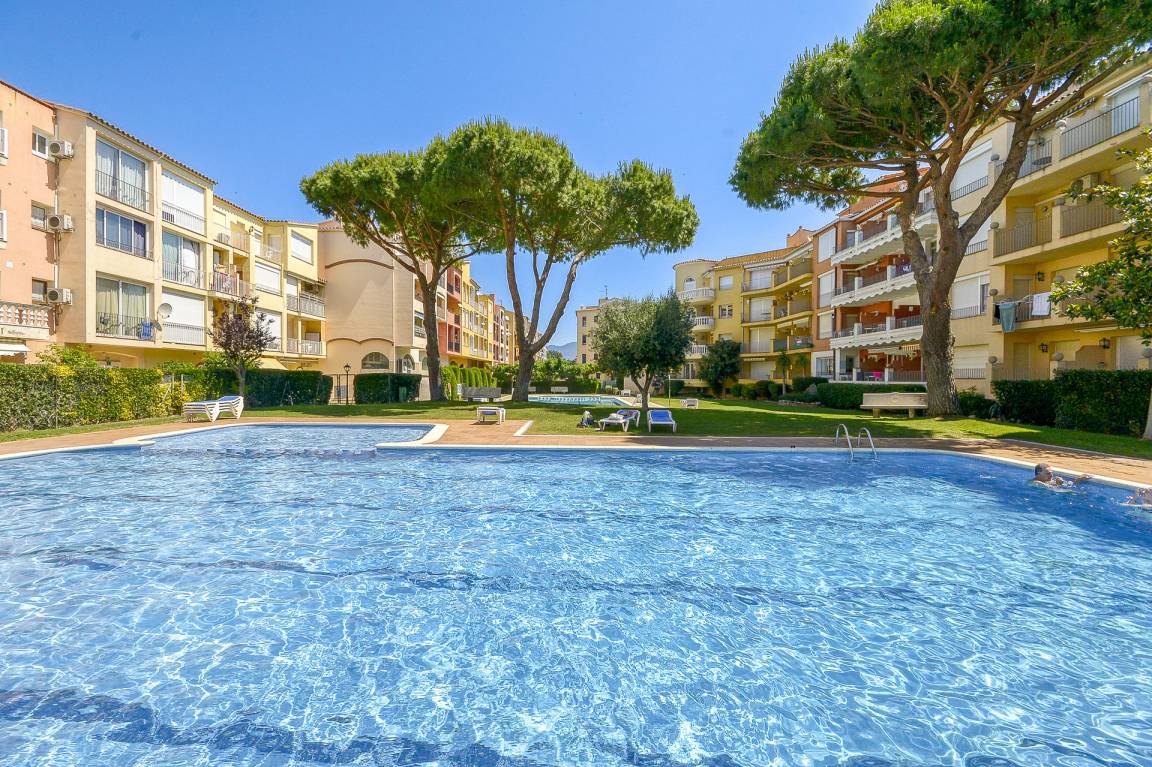 38 M² Apartment ∙ 1 Bedroom ∙ 4 Guests - Empuriabrava