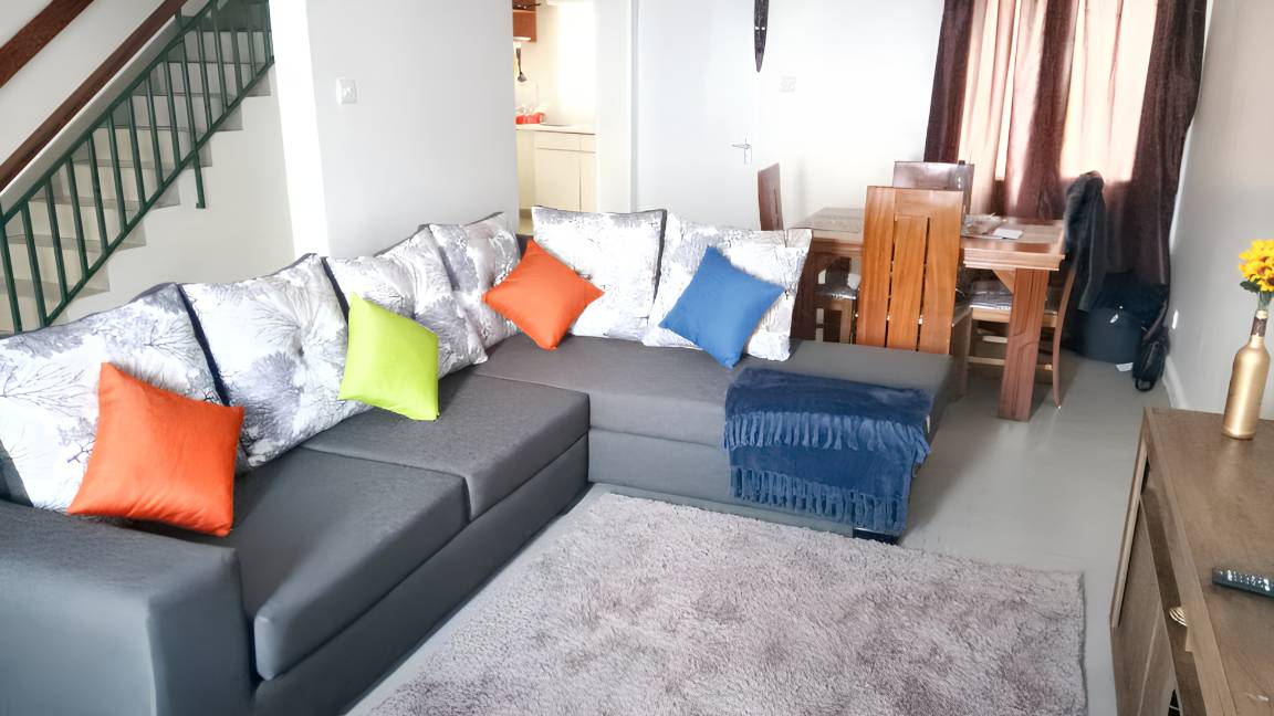 150 M² Ferienhaus ∙ 3 Schlafzimmer ∙ 6 Gäste - Nairobi