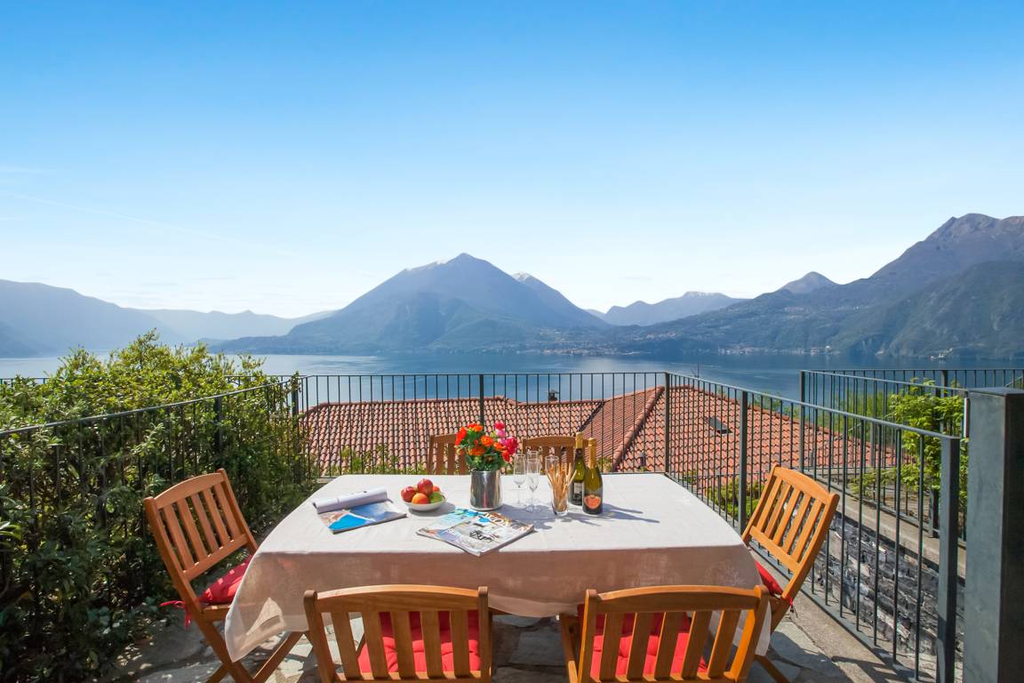 70 M² Apartment ∙ 2 Bedrooms ∙ 4 Guests - Varenna