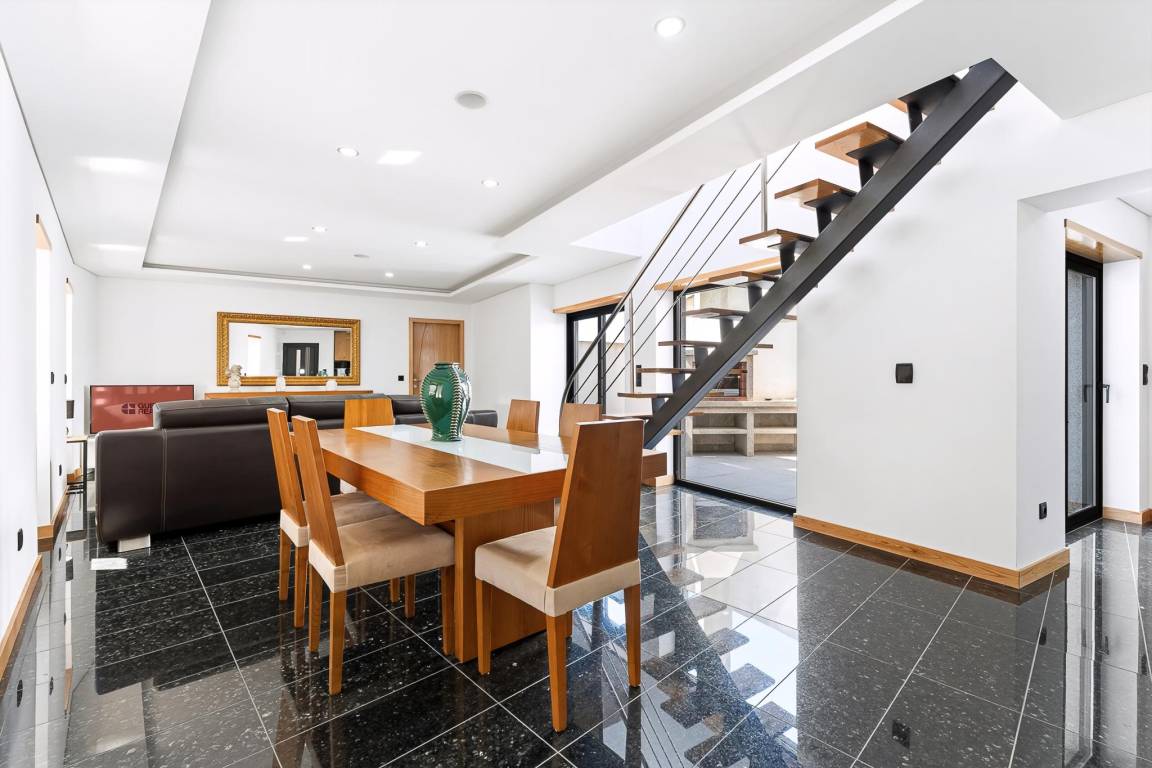 150 M² Huis ∙ 3 Slaapkamers ∙ 6 Gasten - Esposende