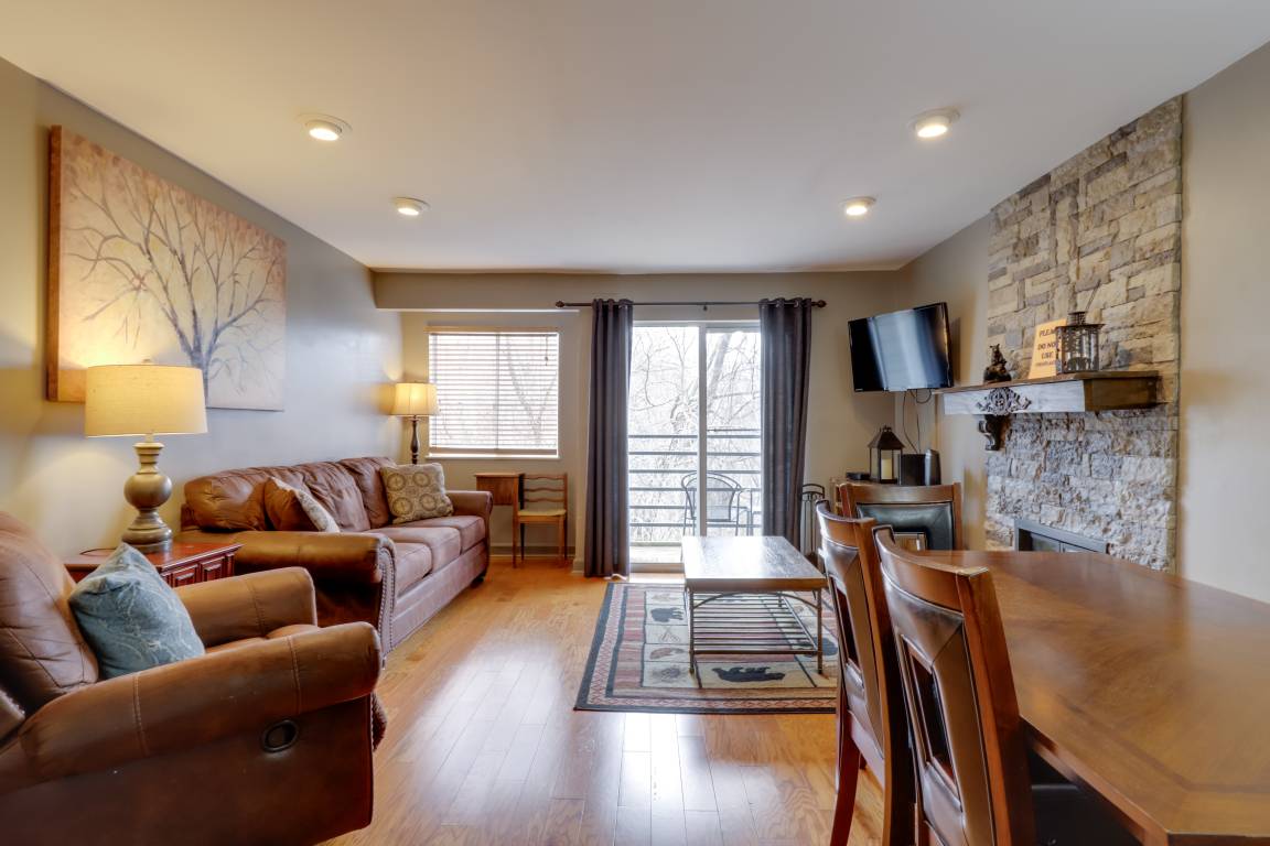 73 M² Apartment ∙ 2 Bedrooms ∙ 6 Guests - Gatlinburg, TN