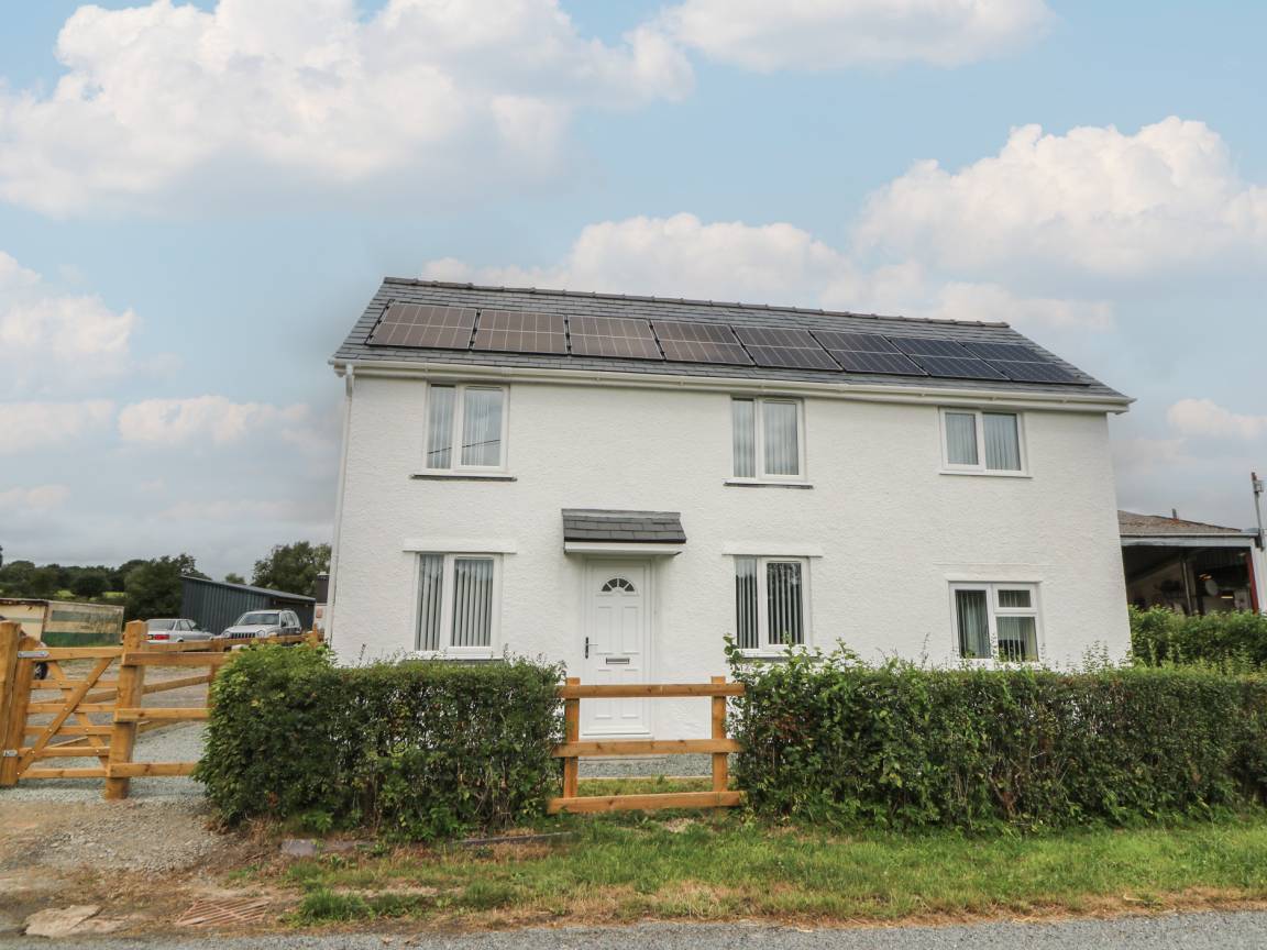 Cottage ∙ 3 Bedrooms ∙ 5 Guests - Llandrindod Wells