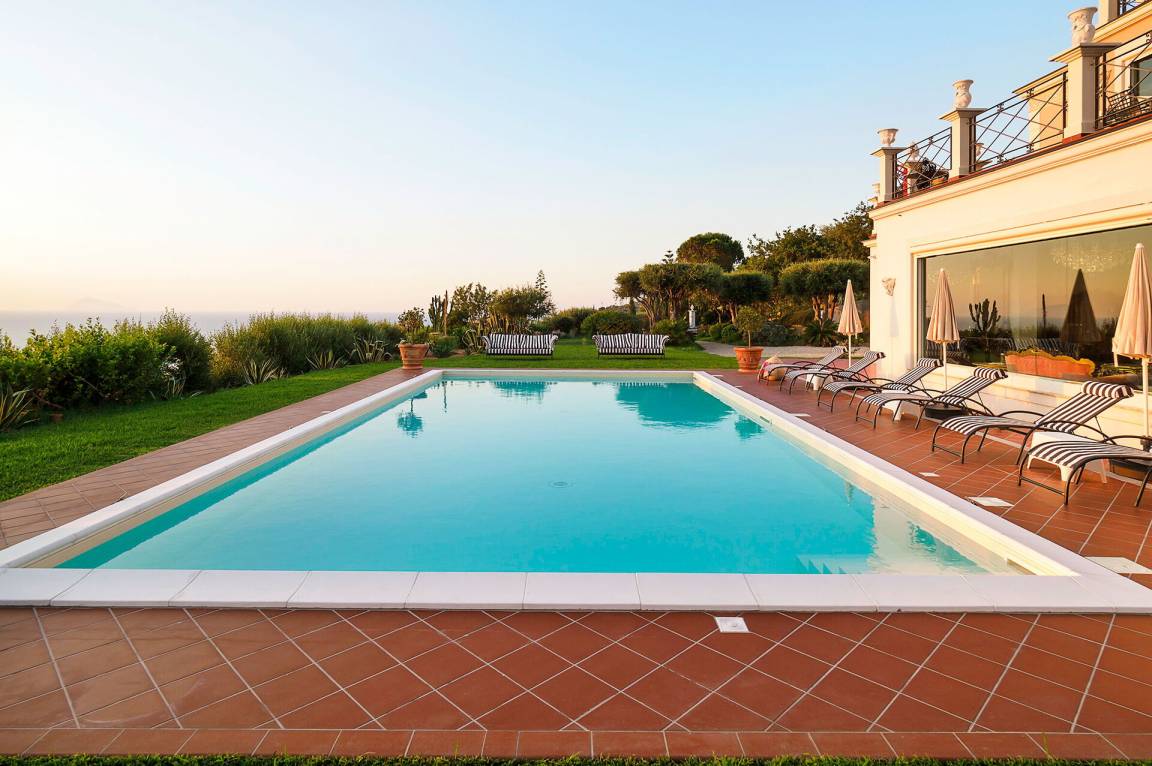 300 M² Villa ∙ 5 Camere Da Letto ∙ 10 Ospiti - Capo d'Orlando