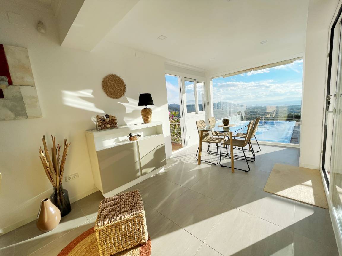 107 M² Villa ∙ 3 Bedrooms ∙ 7 Guests - Cadaqués