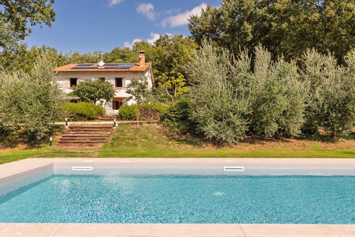 Villa Vacanza ∙ 5 Camere Da Letto ∙ 9 Ospiti - Orte