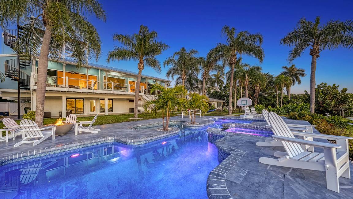 326 M² House ∙ 4 Bedrooms ∙ 8 Guests - Sarasota, FL