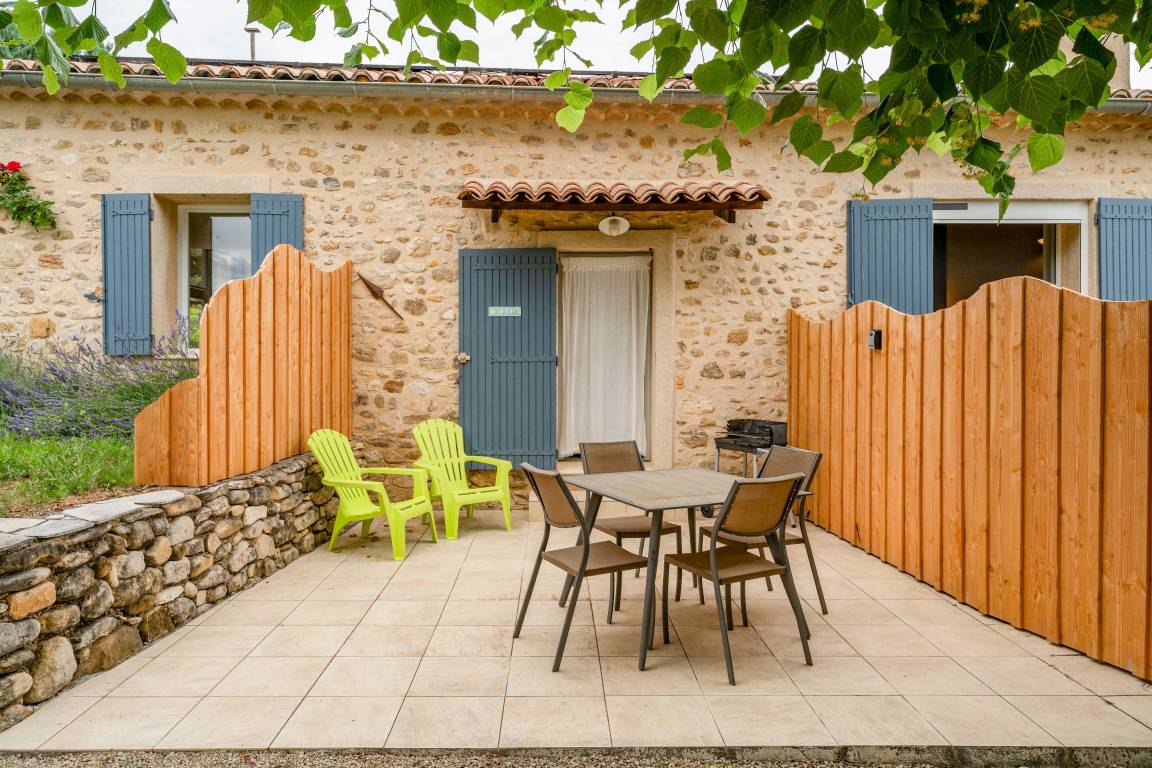 65 M² House ∙ 1 Bedroom ∙ 2 Guests - Nyons