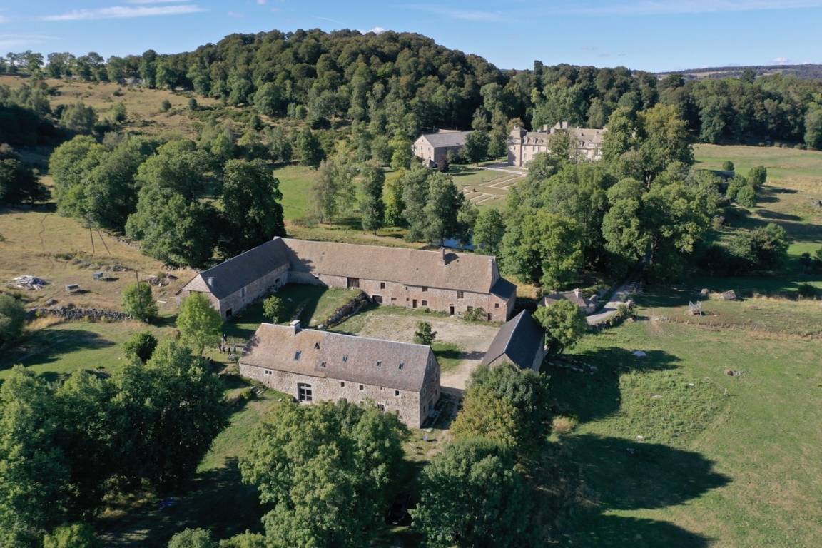 130 M² Maison De Vacances ∙ 3 Chambres ∙ 7 Personnes - Marvejols