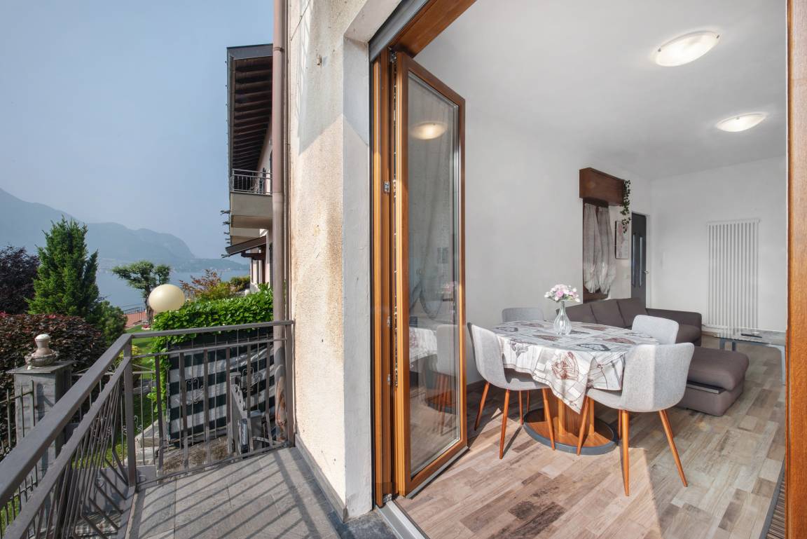 70 M² Appartement ∙ 1 Slaapkamer ∙ 2 Gasten - Comomeer