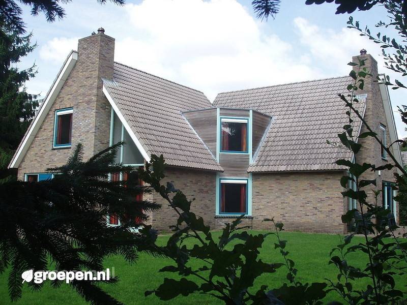 Casa ∙ 7 Habitaciones ∙ 20 Huéspedes - Assen