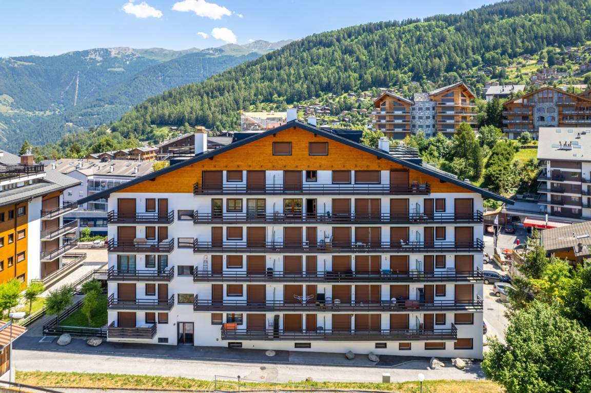 70 M² Apartment ∙ 2 Bedrooms ∙ 6 Guests - Sion