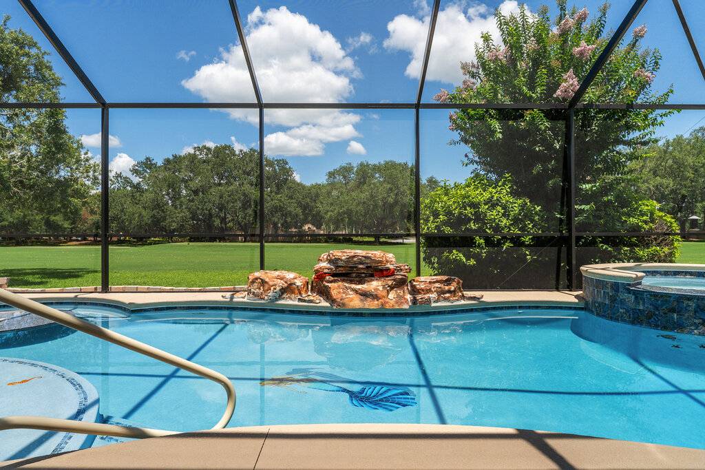 House ∙ 3 Bedrooms ∙ 6 Guests - Lake Weir, FL