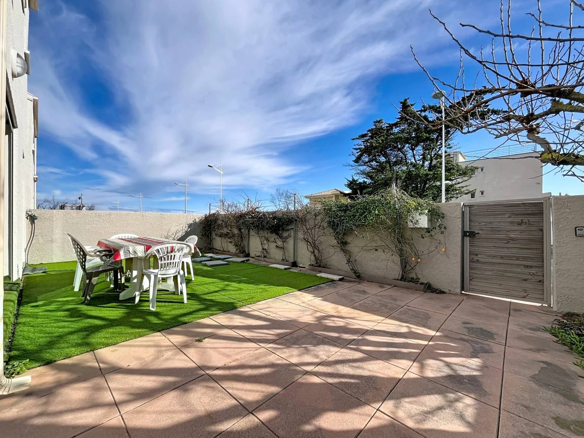 75 M² Ferienwohnung ∙ 3 Schlafzimmer ∙ 9 Gäste - Aigues-Mortes