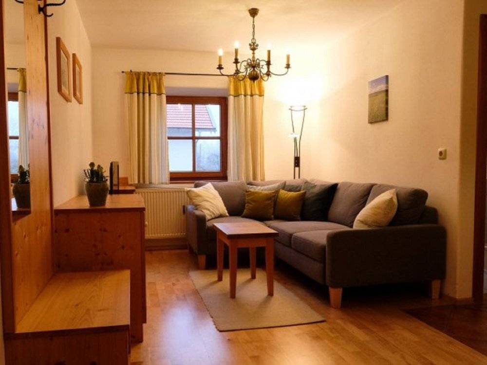 40 M² Ferienwohnung ∙ 1 Schlafzimmer ∙ 2 Gäste - Waldkraiburg