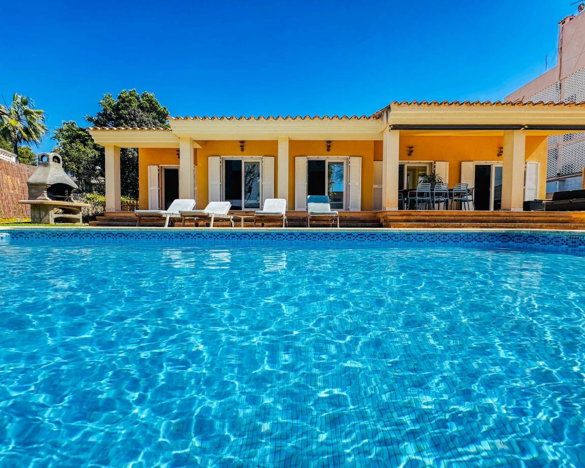 150 M² Casa ∙ 3 Habitaciones ∙ 6 Huéspedes - El Arenal