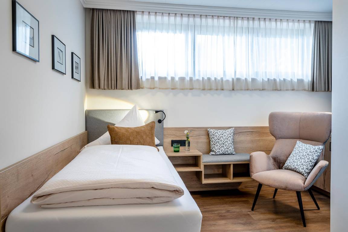 12 M² Hotel ∙ 1 Bedroom ∙ 1 Guest - Schwaz
