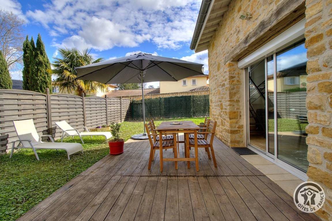 70 M² Gîte ∙ 1 Chambre ∙ 2 Personnes - Saint-Cyr-au-Mont-d'Or