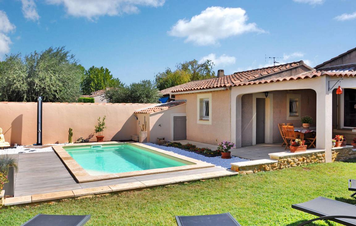 95 M² Maison De Vacances ∙ 3 Chambres ∙ 6 Personnes - Vedène