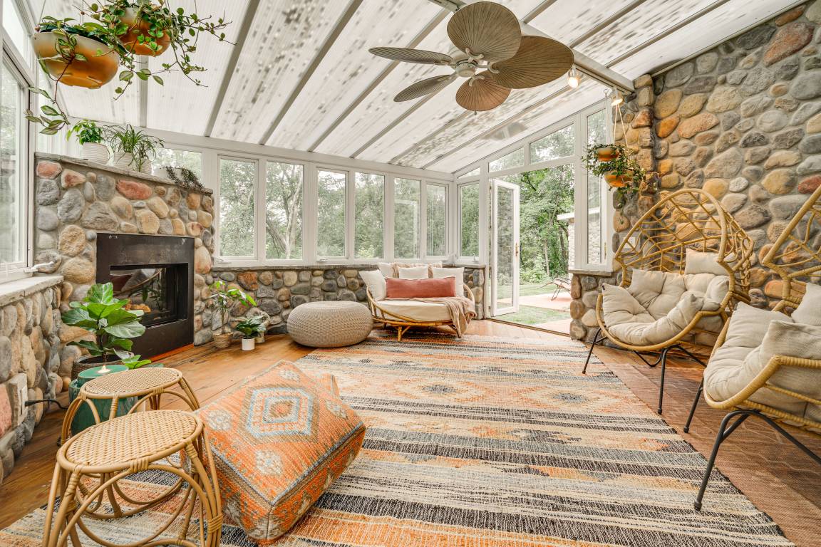 217 M² Cottage ∙ 4 Bedrooms ∙ 9 Guests - Woodbury, MN