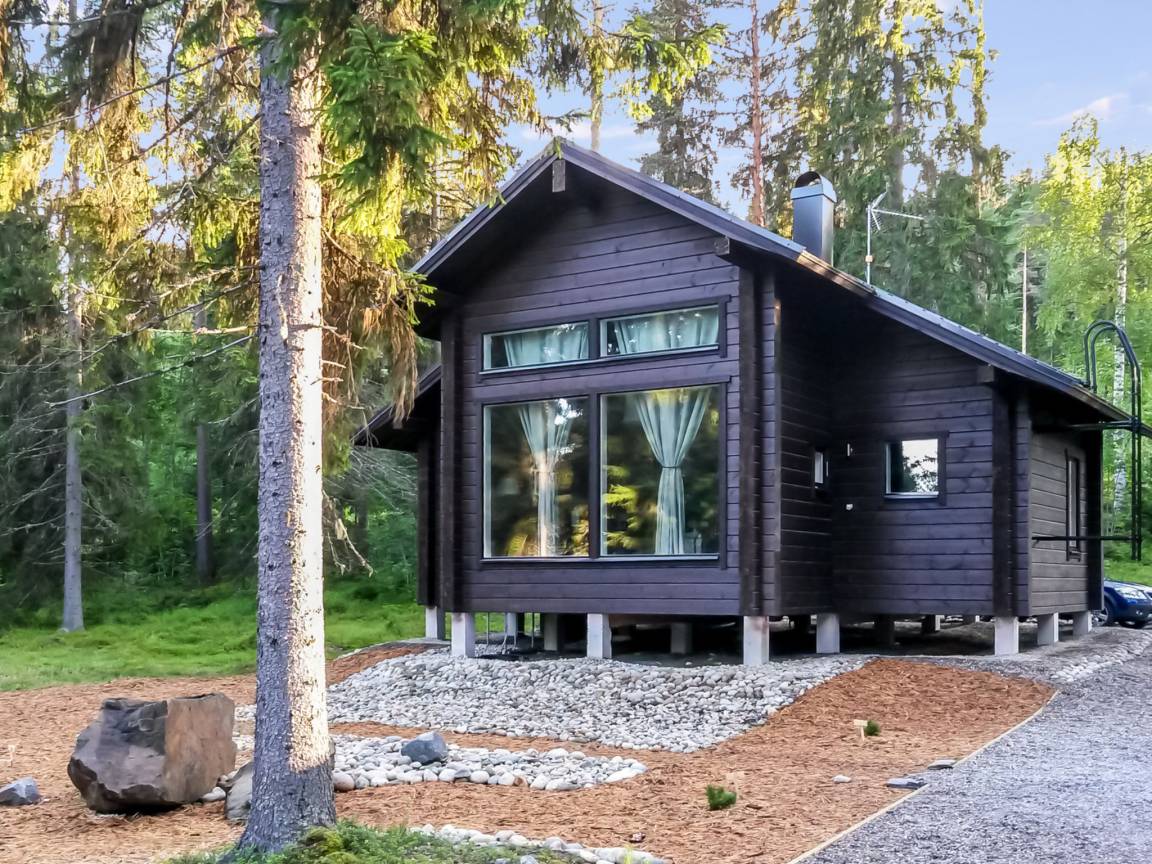 94 M² Talo ∙ 1 Makuuhuone ∙ 6 Vierasta - Rautavaara
